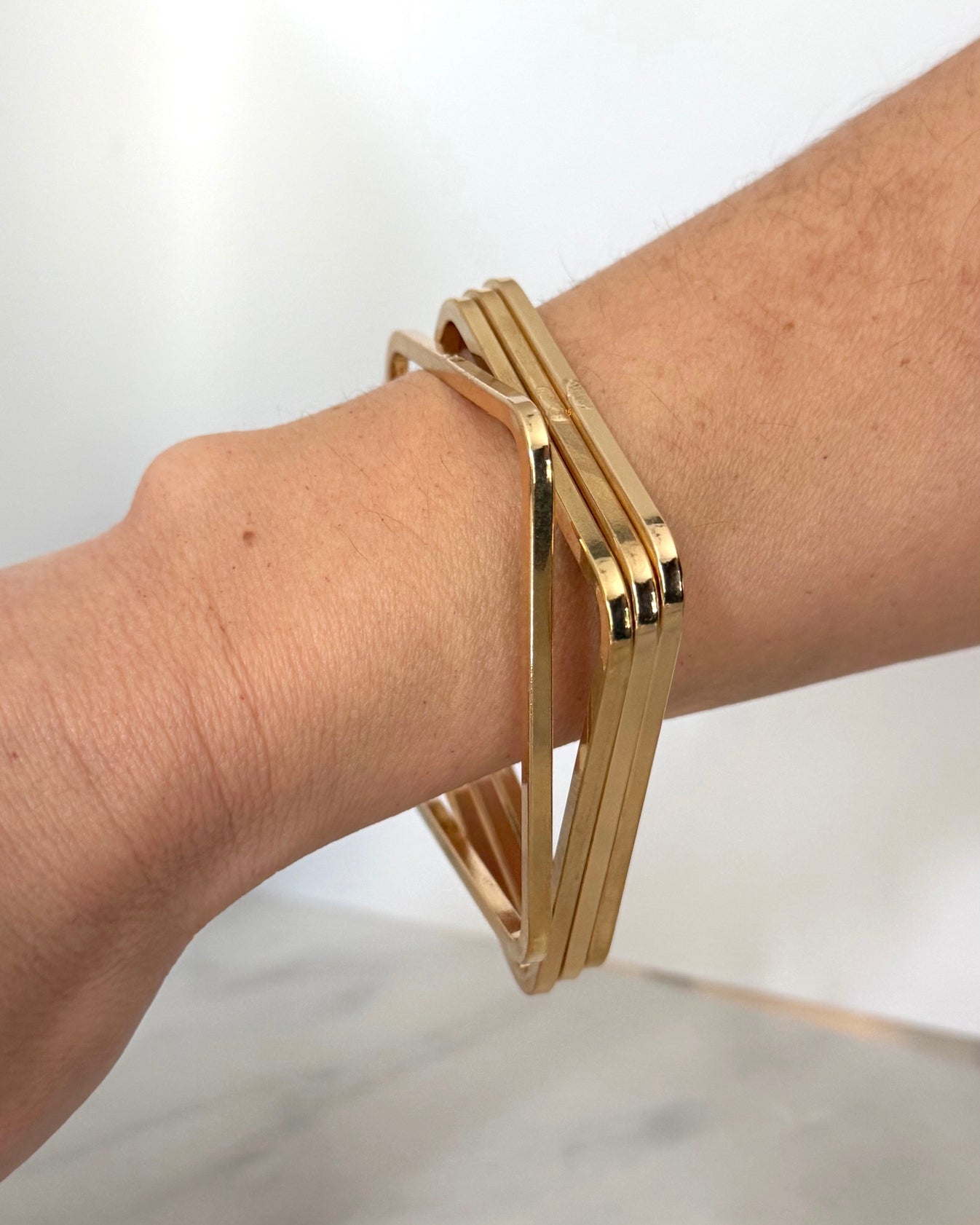 Cleo Bangle – Vita Ambita